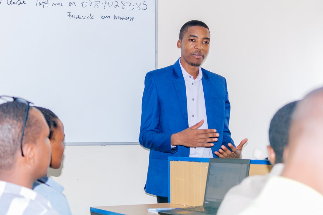 ACR-Accounting Academy – Experts are those practically trained people